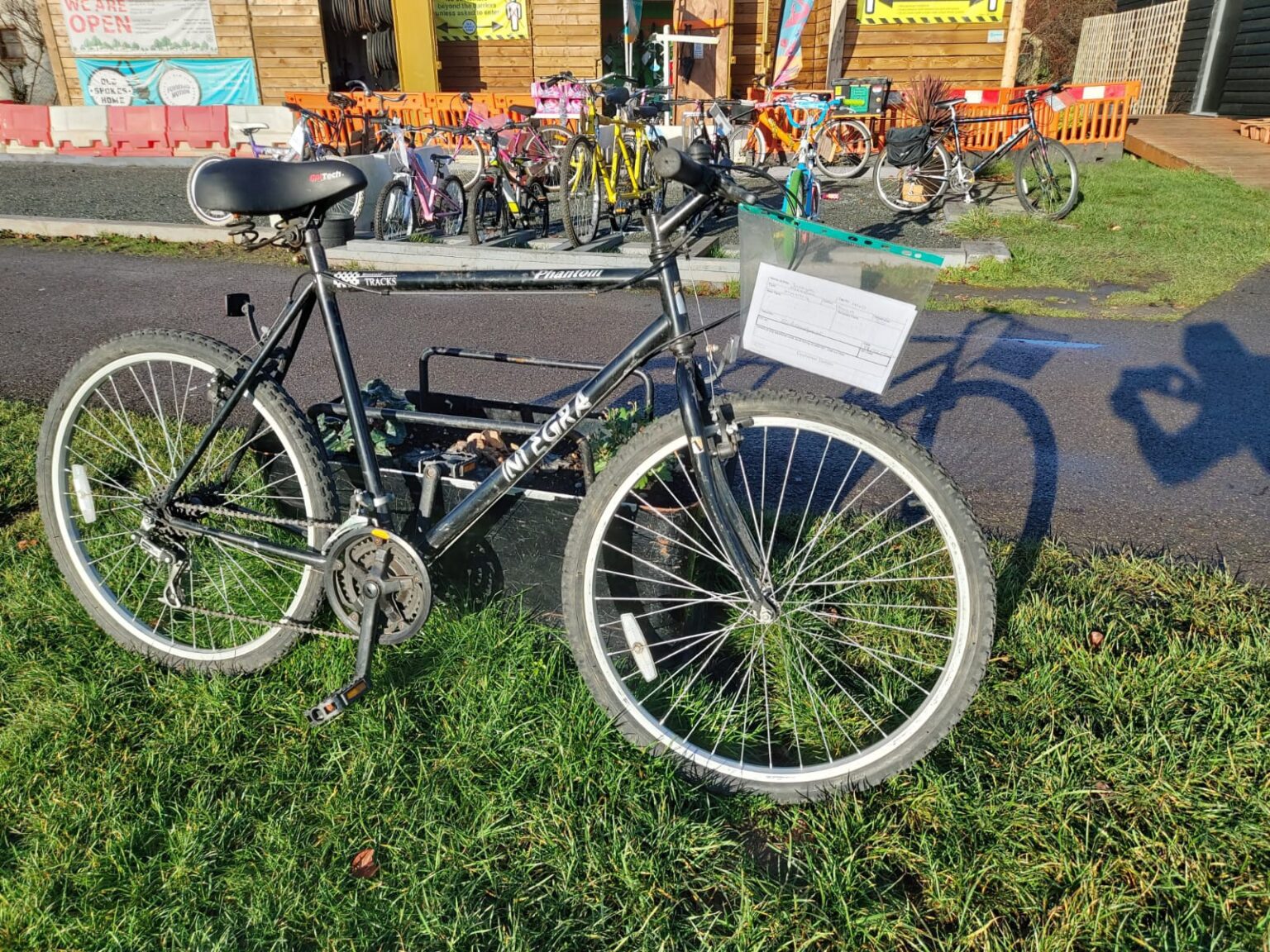 Integra Phantom Mountain Bike – Old Spokes Home